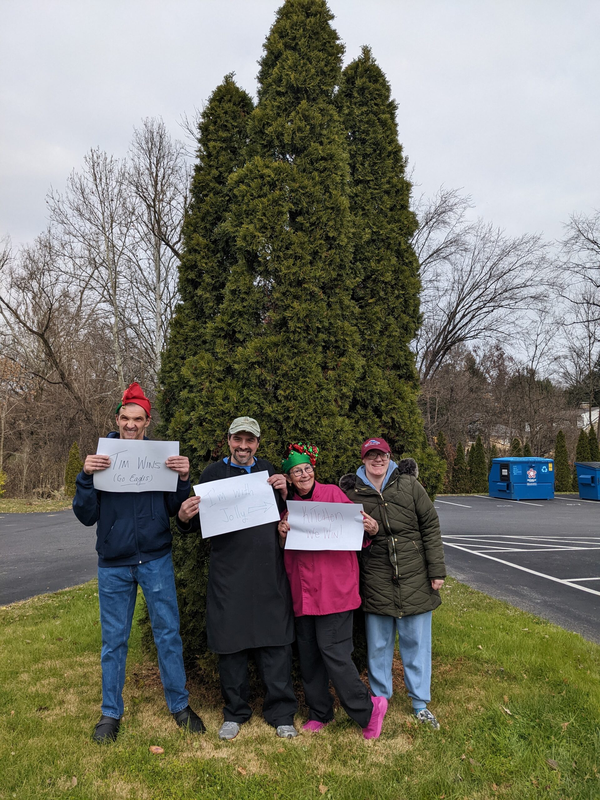 Tree Decorating Contest - Meals on Wheels of Lancaster